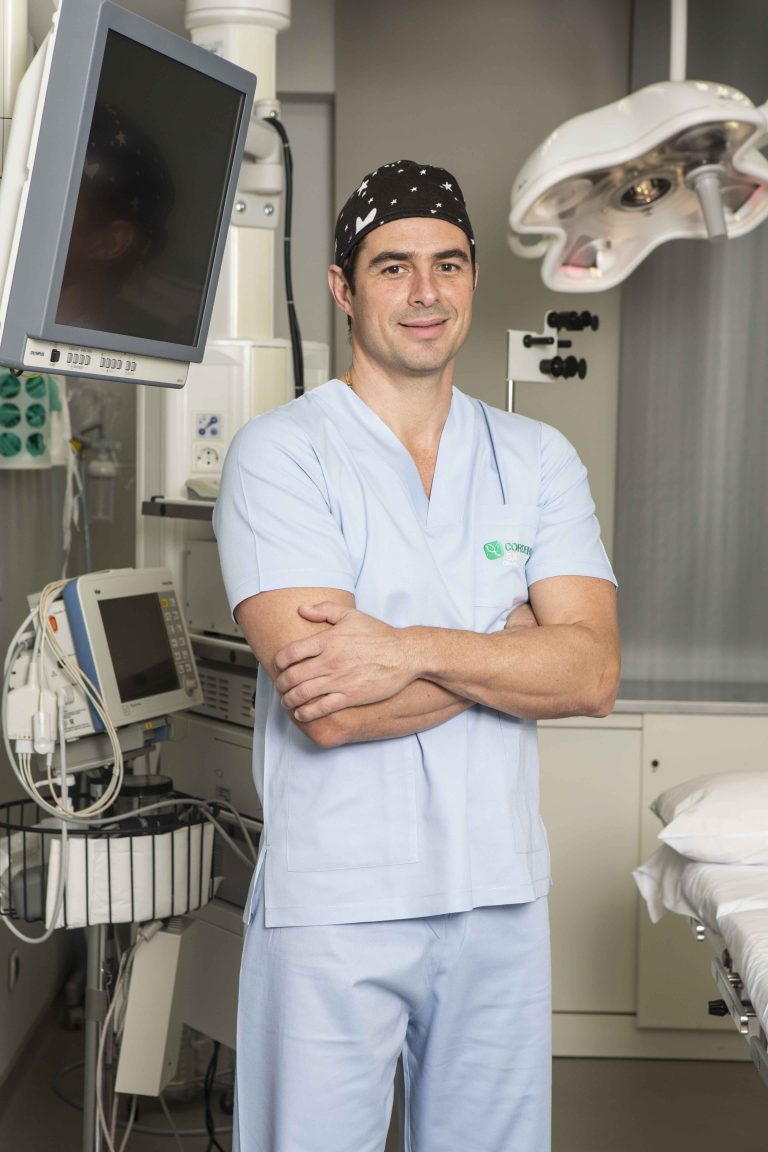 About - Dr. Christopher Johnsson - Plastic Surgeon